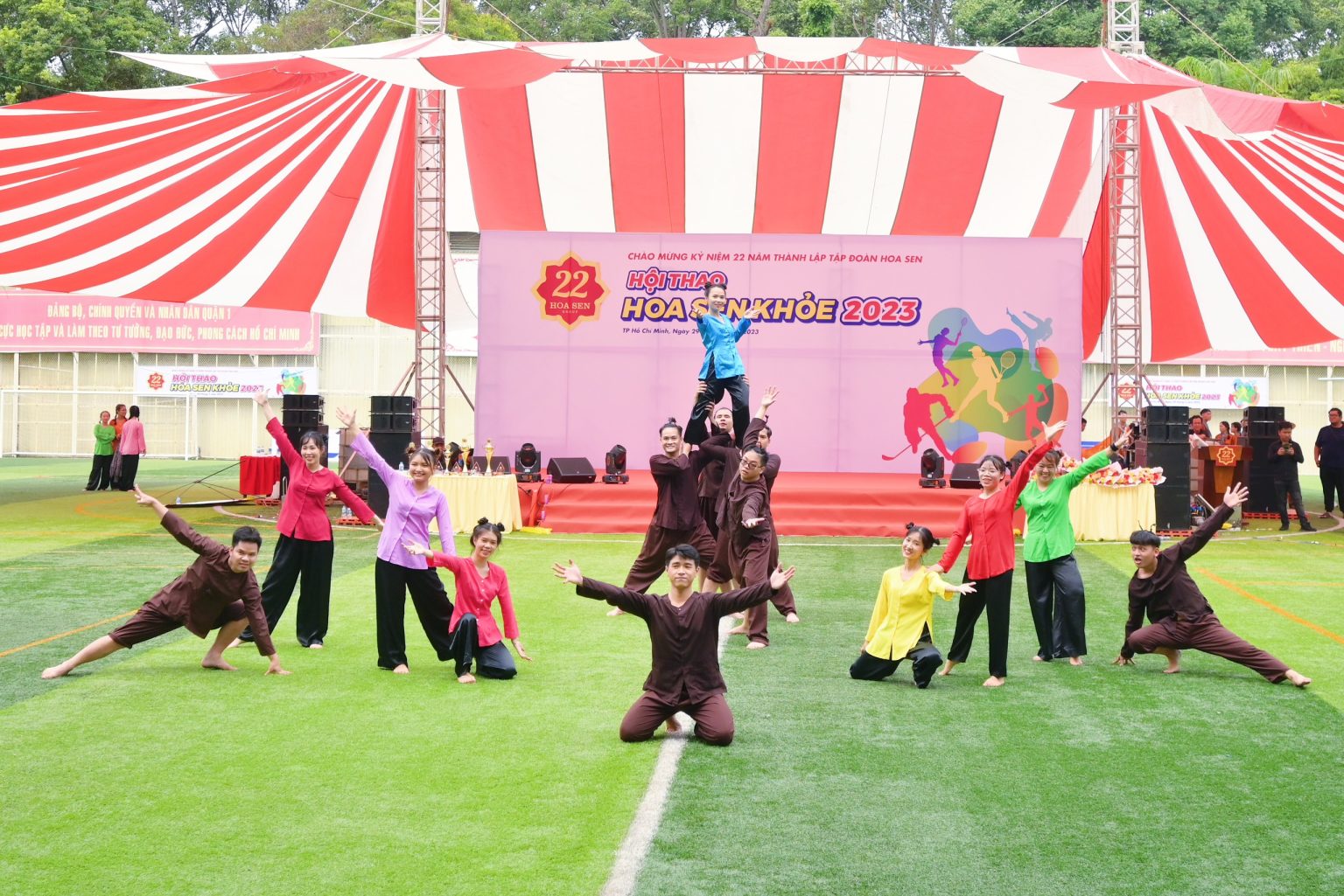 Hội thao "Hoa Sen Khỏe 2023" - Kết nối sức mạnh tập thể người Hoa Sen ...