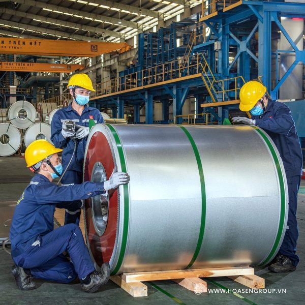 Protect steel sheet rolls effectively with Hoa Sen multi-layer steel ...